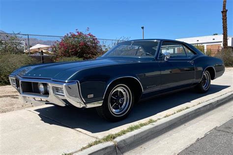 Buick Riviera Barn Finds