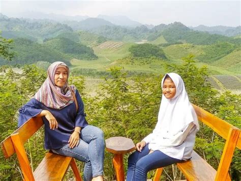 BUKIT TELETUBBIES Blitar Tiket Jam Buka Dan Spot Foto