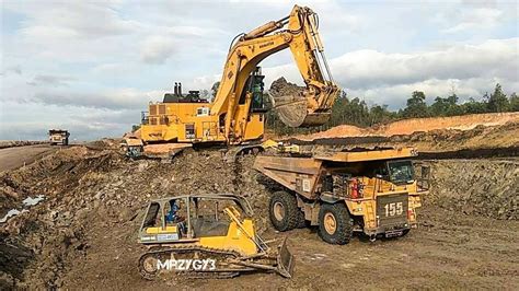 BIG Digger Excavator Dump Truck Bulldozer Working On Coal Mining YouTube