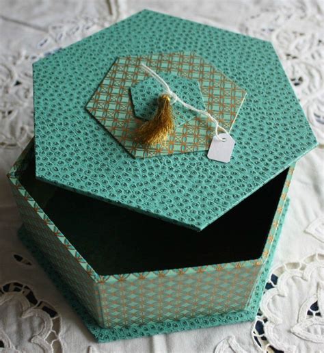 Des Cartons Et Du Fil Cartonnage Tutoriels Cartonnage Cartonnage Boite