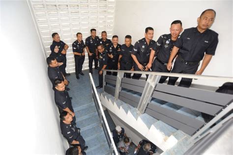 90 72 Peratus Pegawai Polis Tunai Tanggungjawab Undi Awal