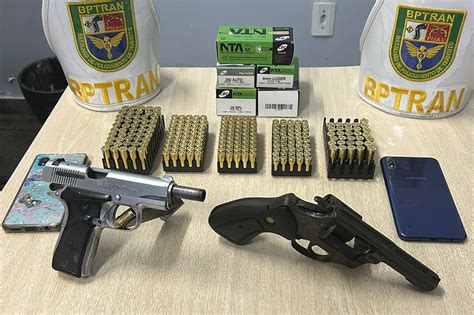 Dupla é presa em Manaus por porte ilegal de arma de fogo mais de