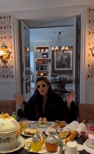 Narcisa Tamborindeguy Abre Apartamento Para Dar Festa Para Ver Show De