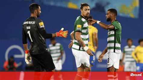 Erguer Uma Muralha Contra Os Conquistadores Defesa Do Sporting Em