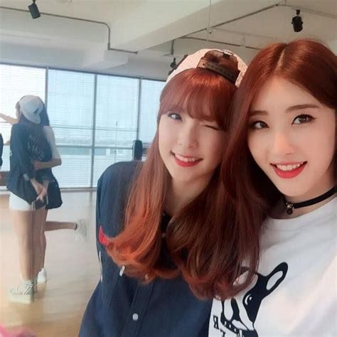 Nine Muses Pyo HyeMi And Moon HyunA Hyuna Pretty Asian Real Women