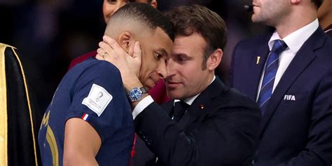 Coupe du monde 2022 l opposition dénonce l attitude d Emmanuel Macron