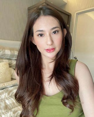 Profil Instagram Wikipedia Dan Biodata Sesa Eryka Topikindo