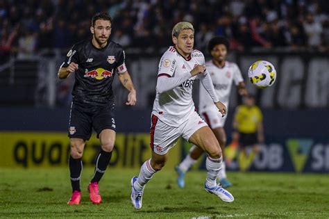 Flamengo x Red Bull Bragantino veja informações e prováveis escalações