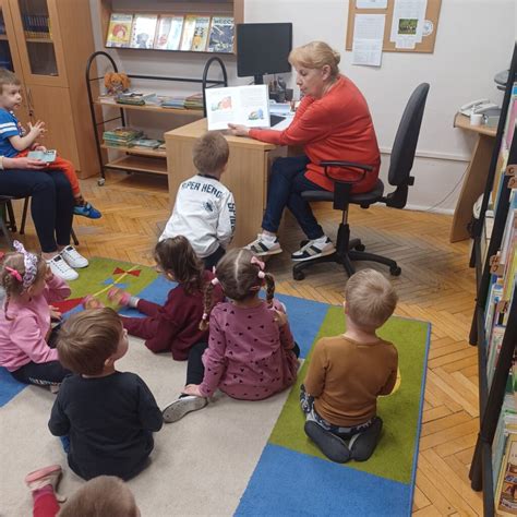 Pierwsza Wizyta W Bibliotece Przedszkole Nr Im Jana Brzechwy W