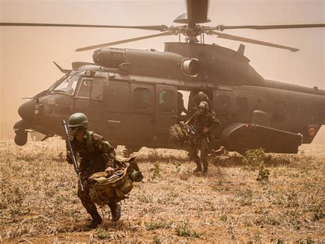 DefesaNet Terrestre Batalhão de infantaria realiza exercício de