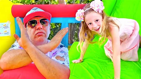 Nastya quiere subirse a un nuevo trampolín YouTube
