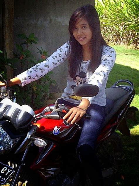 Cewek Desa Juga Bisa Tampil Cantik Dan Berani