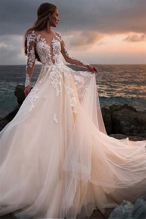 Robe De Mari E En Tulle Champagne Avec Manches Longues En Dentelle