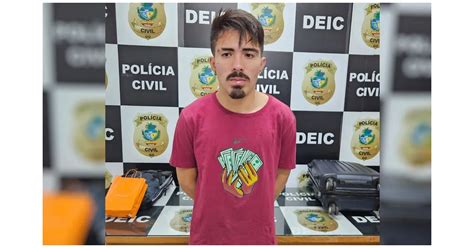 Garoto De Programa Foi Preso Por Supostamente Matar Professor E Usar