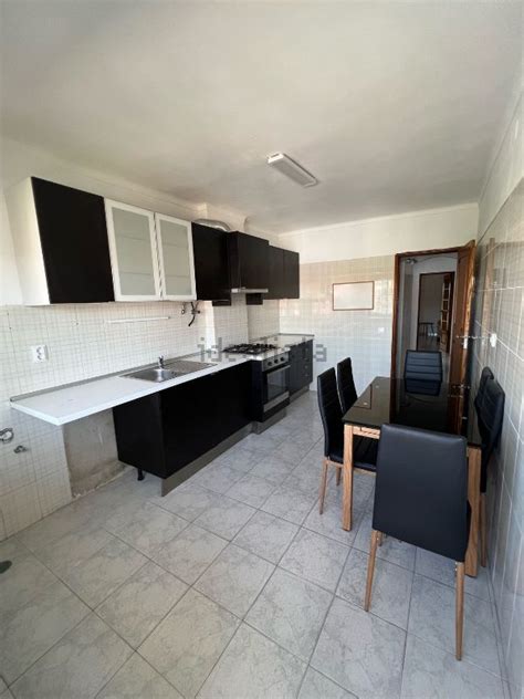 Arrendamento de Apartamento T2 na rua José Joaquim Marques 257