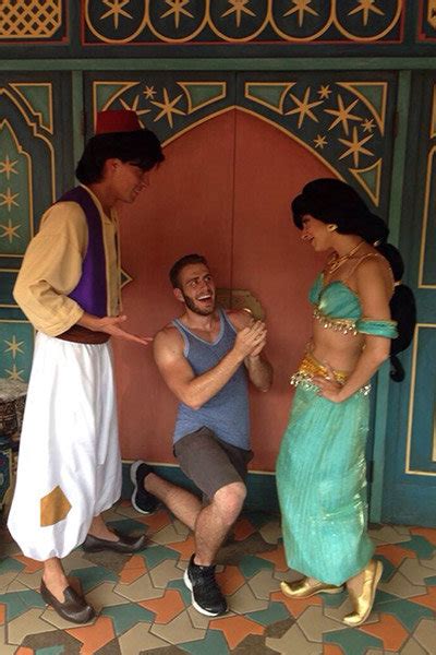 Hilarious Guy Proposes To All Of The Princesses At Disney World Bridalguide
