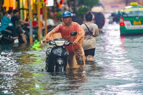 Vì sao TP HCM càng chống càng ngập