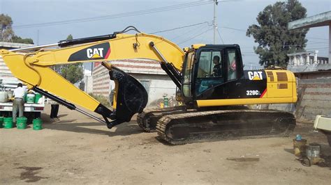 Excavadora Caterpillar Modelo 320CL 05 Venta De Maquinaria