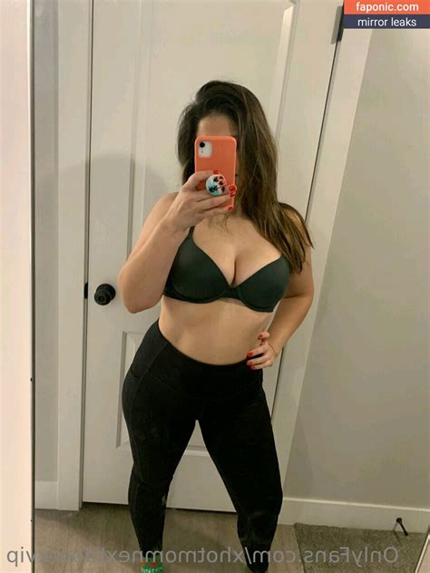 Hot Mom Next Door Aka Milf Next Door Aka Xhotmomnextdoorx Aka