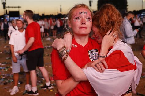 Foci vb Elképesztő horvát győzelem Anglia gyászban Life
