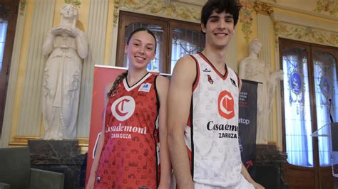 Los detalles de las nuevas camisetas del Casademont Zaragoza Imágenes