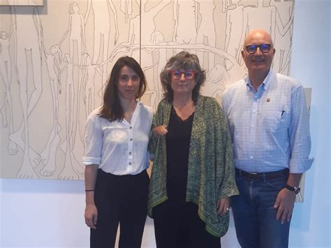 El Artista Neus Villar Reflexiona Sobre La Vida En Una Muestra En El