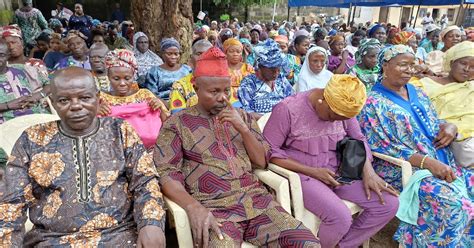 MASSIVE CROWD AT THE MANDATE MOVEMENT LGA APC MEETING IN IGBOGBO