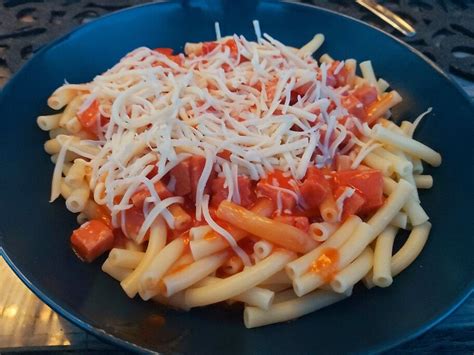 Nudeln mit Tomatensoße fraîche Chefkoch
