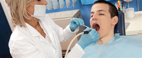 Parodontite acuta che cos è e come bisogna curarla