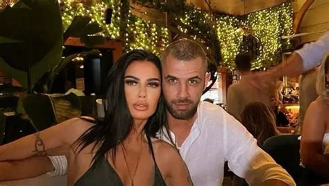 Oana Zăvoranu și Alex Ashraf de urgență la Poliție după ce s au