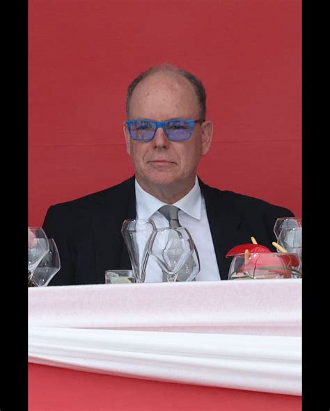 Photo C Est Avec Une Profonde Tristesse Et Une Grande Motion Que J