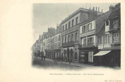 CPA FRANCE 27 Pont Audemer hôtel de ville rue de la république