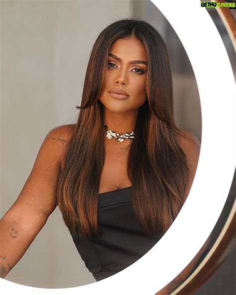 Camila Loures Wiki Biography Age Gallery Spouse And More
