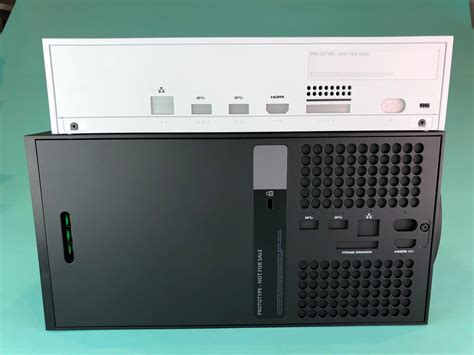Slideshow Xbox Series S And Series X Comparison Photos