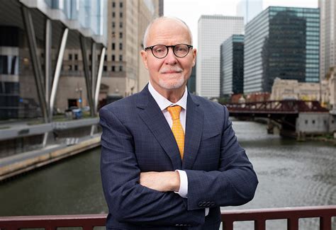 Kandydat na burmistrza Chicago Paul Vallas w ogniu krytyki za przyjęcie