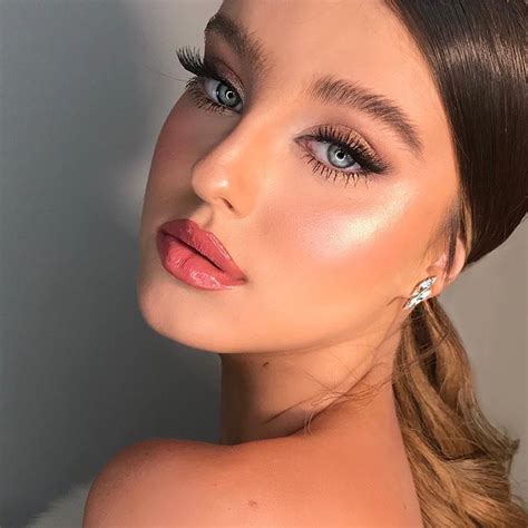 Kiss Makeup Glam Makeup Fashion Makeup Beauty Makeup Eye Makeup