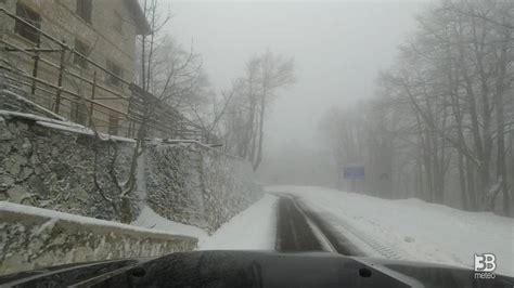Cronaca Meteo Diretta Lazio Neve Sul Terminillo Spazzaneve In