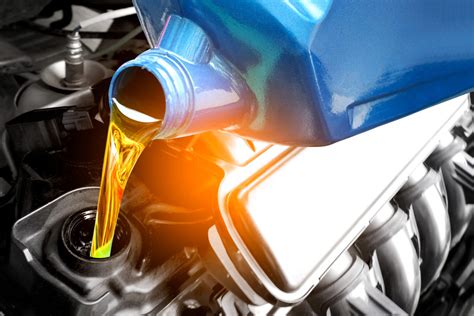 Cuántos litros de aceite lleva un motor 4 cilindros 18 Brand Cars