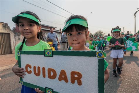 Alunos da rede municipal celebram os 200 anos da Independência em
