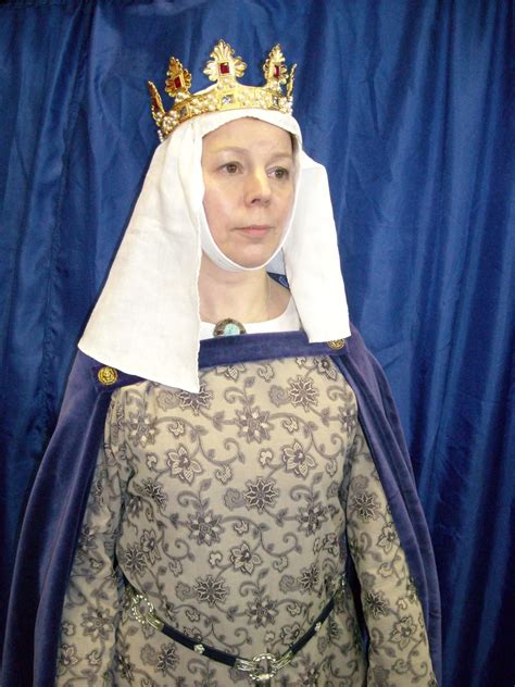 Eleanor Of Aquitaine 12th Century Gown From 12th Century Eleanor Of