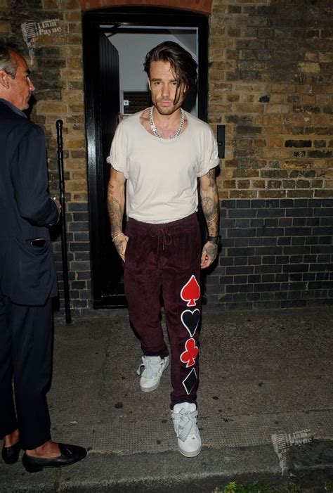 Conexão Liam Payne Candids Fan Site on Twitter APROVEITANDO A