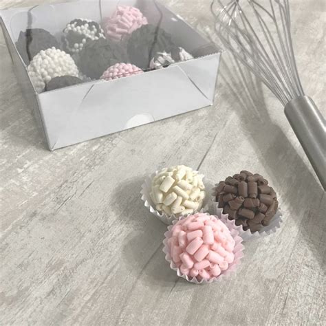 Caixas Embalagem Brancas Para Doces Brigadeiros Trufas