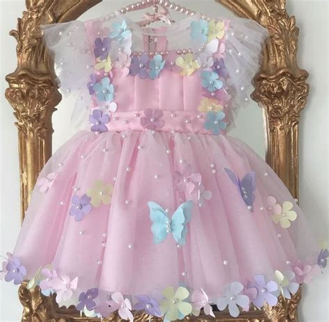 Pin de Luana Janine em Aniversários diversos em 2024 Vestidos