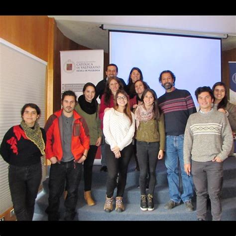 Psicólogos especialistas en políticas públicas dialogaron en seminario