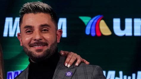 Ricardo Casares reapareció en video desde el hospital tras sufrir