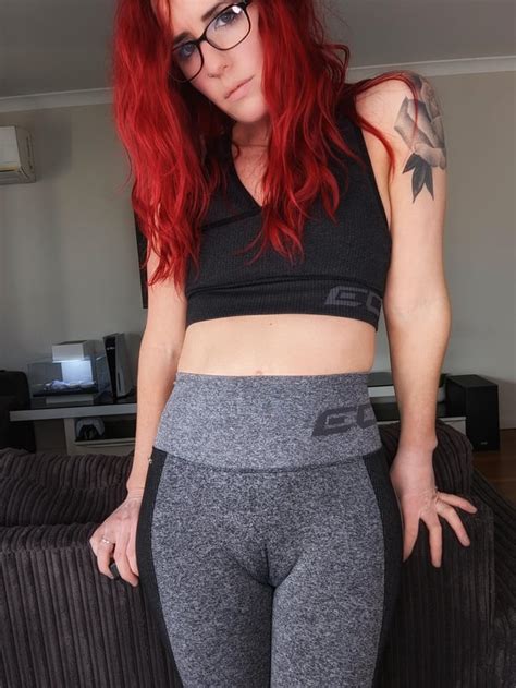 The Downfall Of Never Wearing Panties 🤭 Rpantylesscameltoe