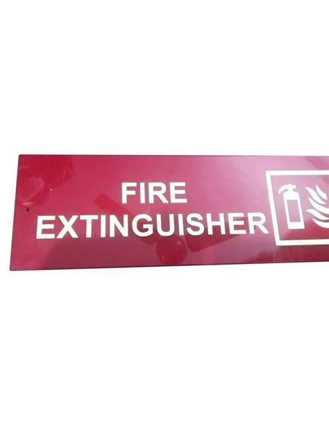 Rectangular Red Fire Extinguisher Outdoor Sign Board For Industrial