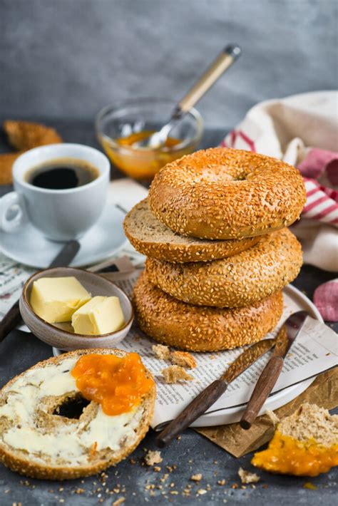 Przepis Na Domowe Bajgle I Propozycje Ich Podania Putka