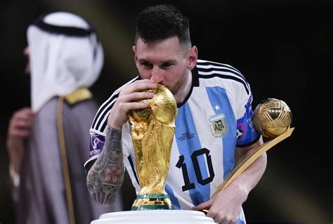 A un mes de Argentina Campeón del Mundo cómo lo celebra Lionel Messi