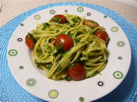 Nudeln Mit Spinat Schafsk Se Und Tomate Von Weinrot Chefkoch De